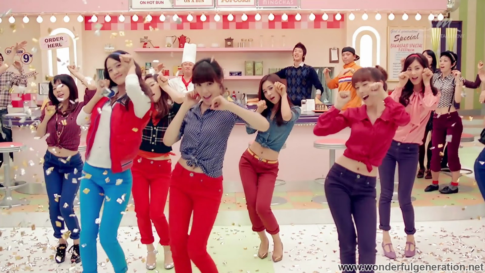 SNSD (Girls Generation): PICTURE VIDEO DANCING QUEEN