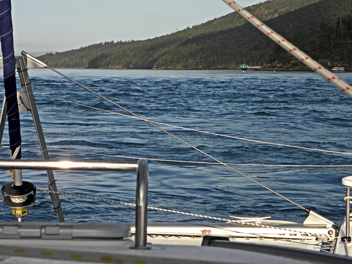Sailing Aussie coast: Whitsunday Islands - Macona Inlet and Airlie