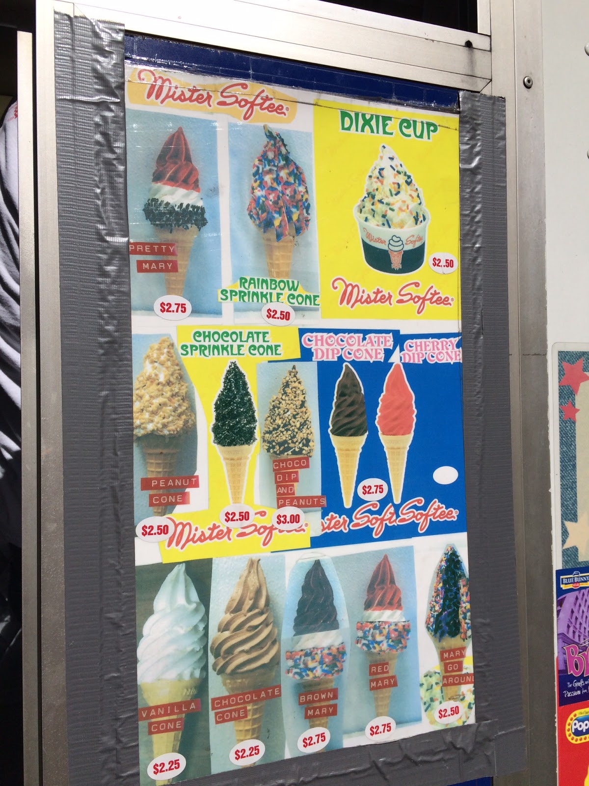 Rainbow Sprinkle Cone From Mister Softee / ミスター・ソフティーのレインボー スプリンクルコーン ...