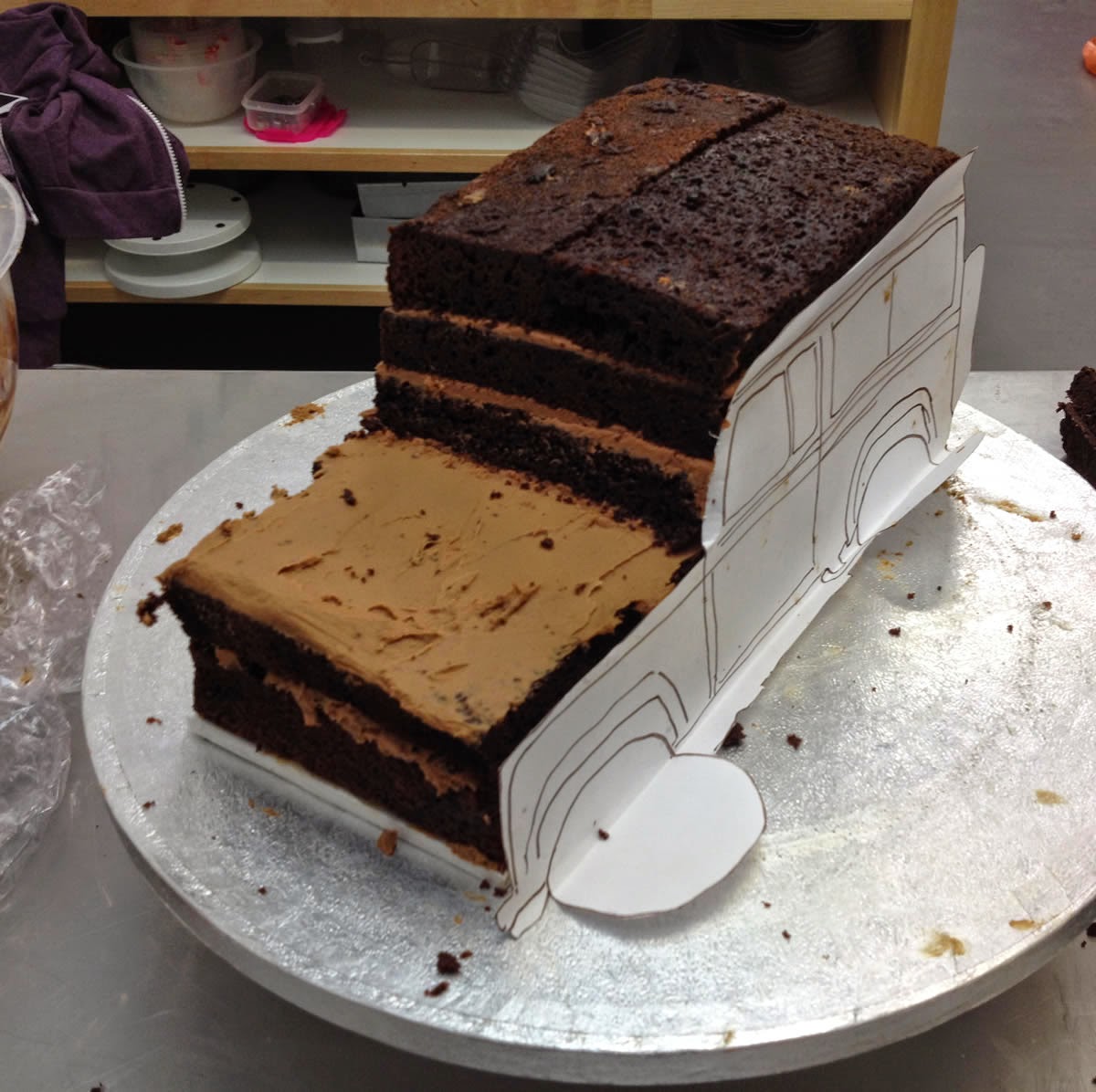 SiliconeMoulds.com Blog: Land Rover Defender Novelty Cake - Caking With ...