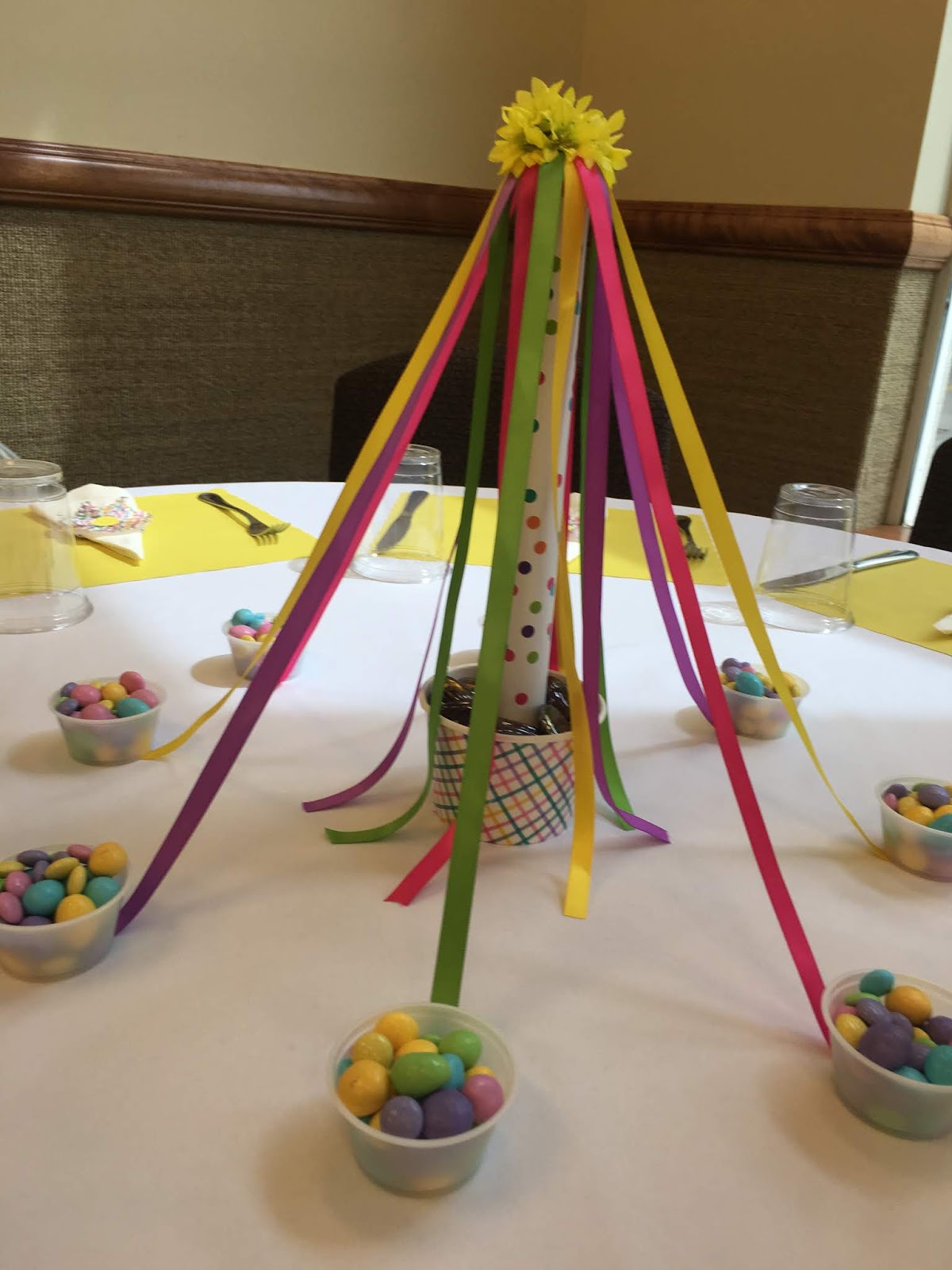 CreateJoy2Day: Maypole Centerpiece