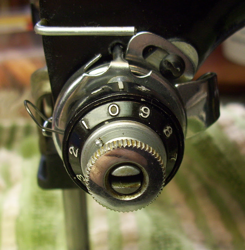 My Sewing Machine Obsession: Singer 221 - tension assembly