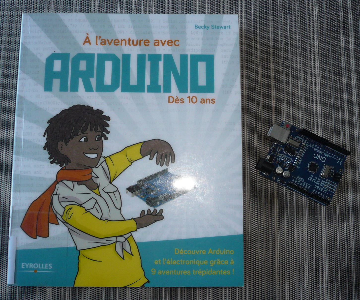 Électronique en amateur: Livre: À l'aventure avec Arduino