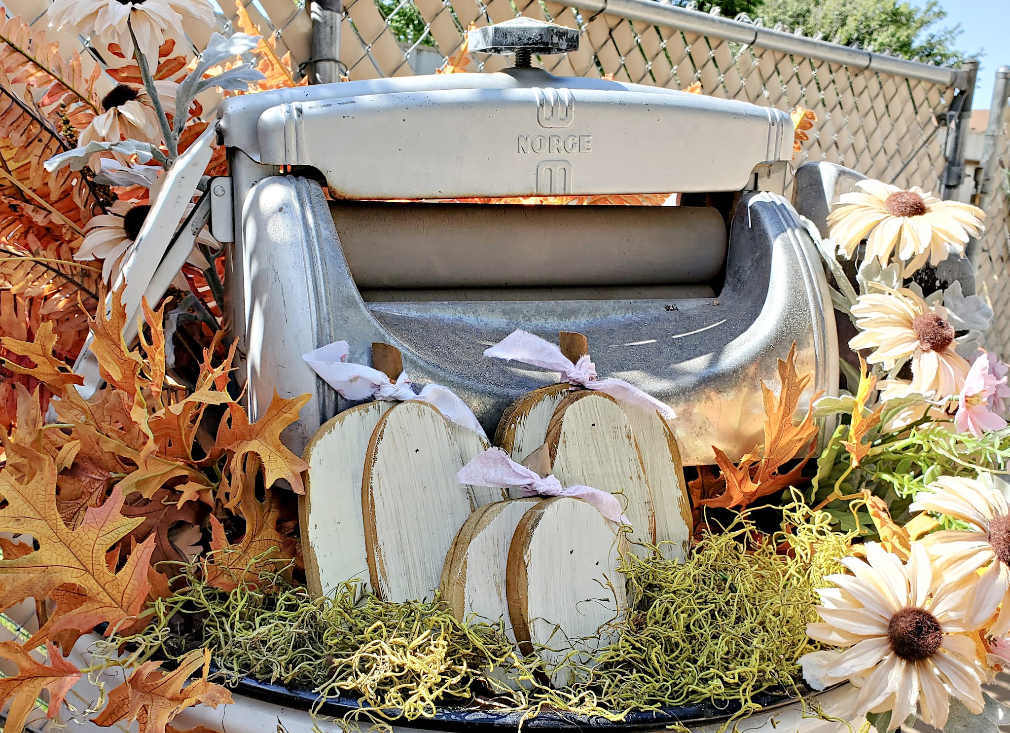 Penny's Vintage Home: Vintage Washing Machines Repurposed into Fall ...