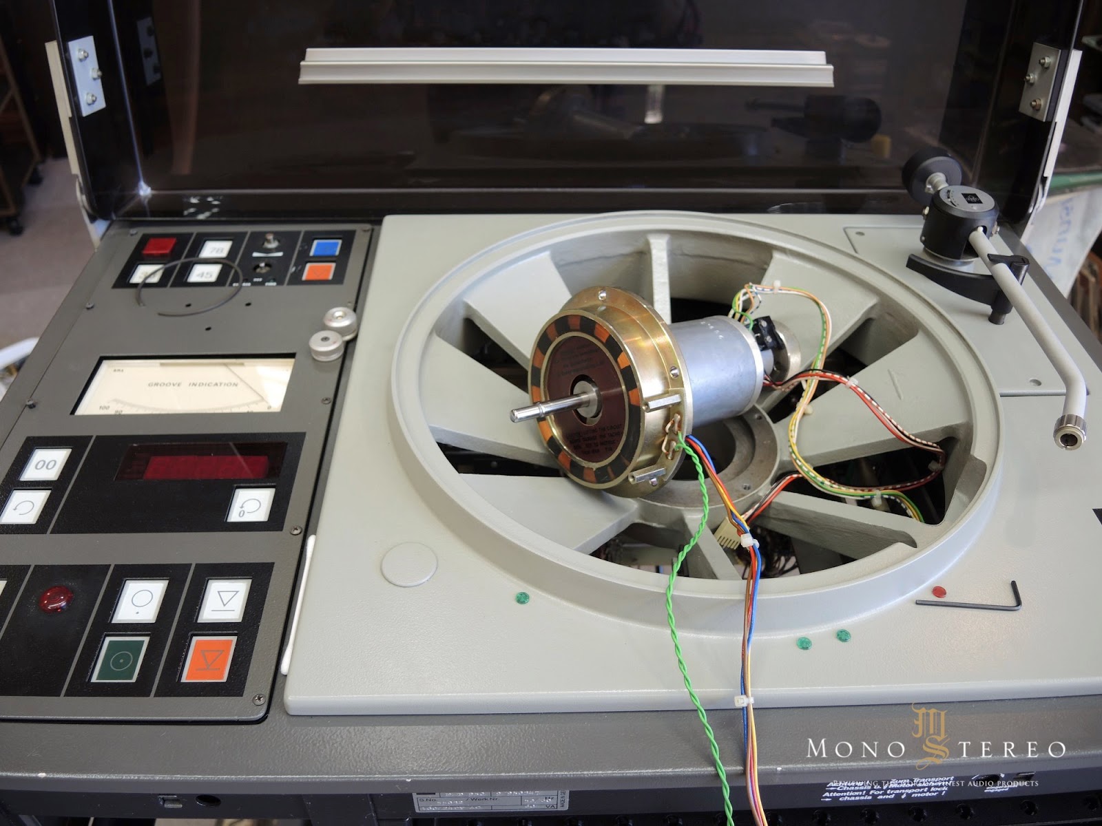 EMT-950 TURNTABLE – Ultimate High-Fidelity