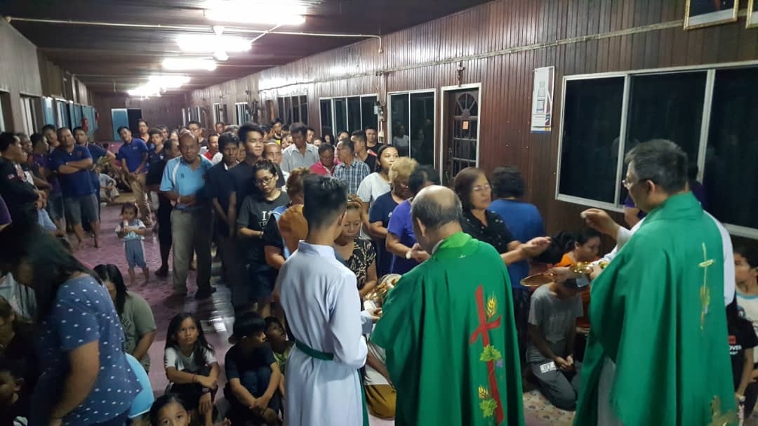 Diocese of Miri: Pastoral visit to St Peter Parish, Tatau on Saturday ...