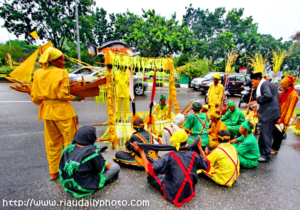 SEMAH LAUT | RIAU DAILY PHOTO