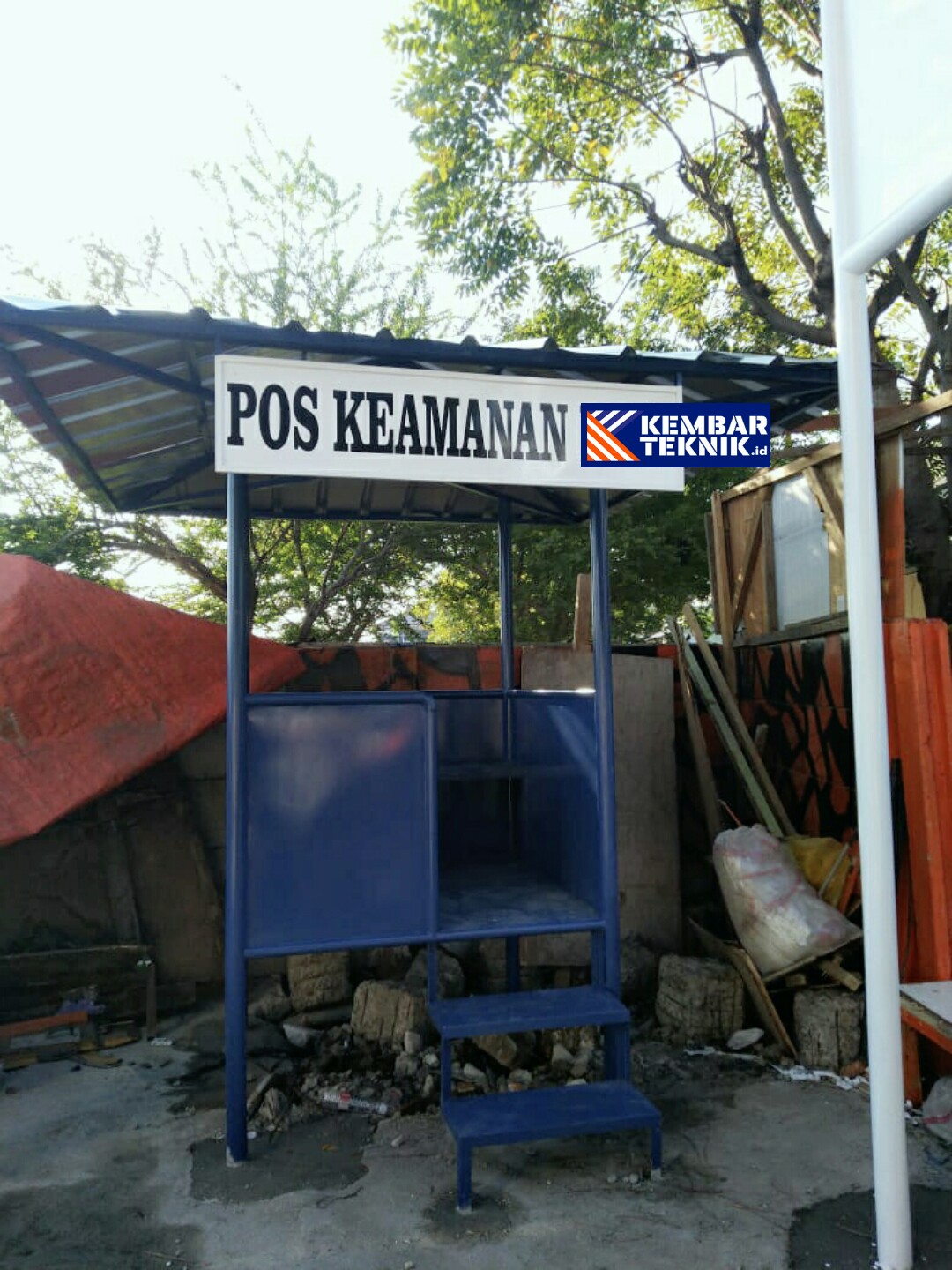 Pos Besi Model Panggung - Pos Pantau Besi Pesanan DPSI di Semper ...