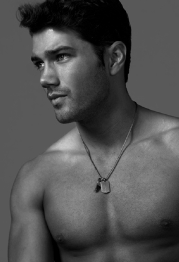 Eyecons: MODEL MONDAY: RYAN PAEVY