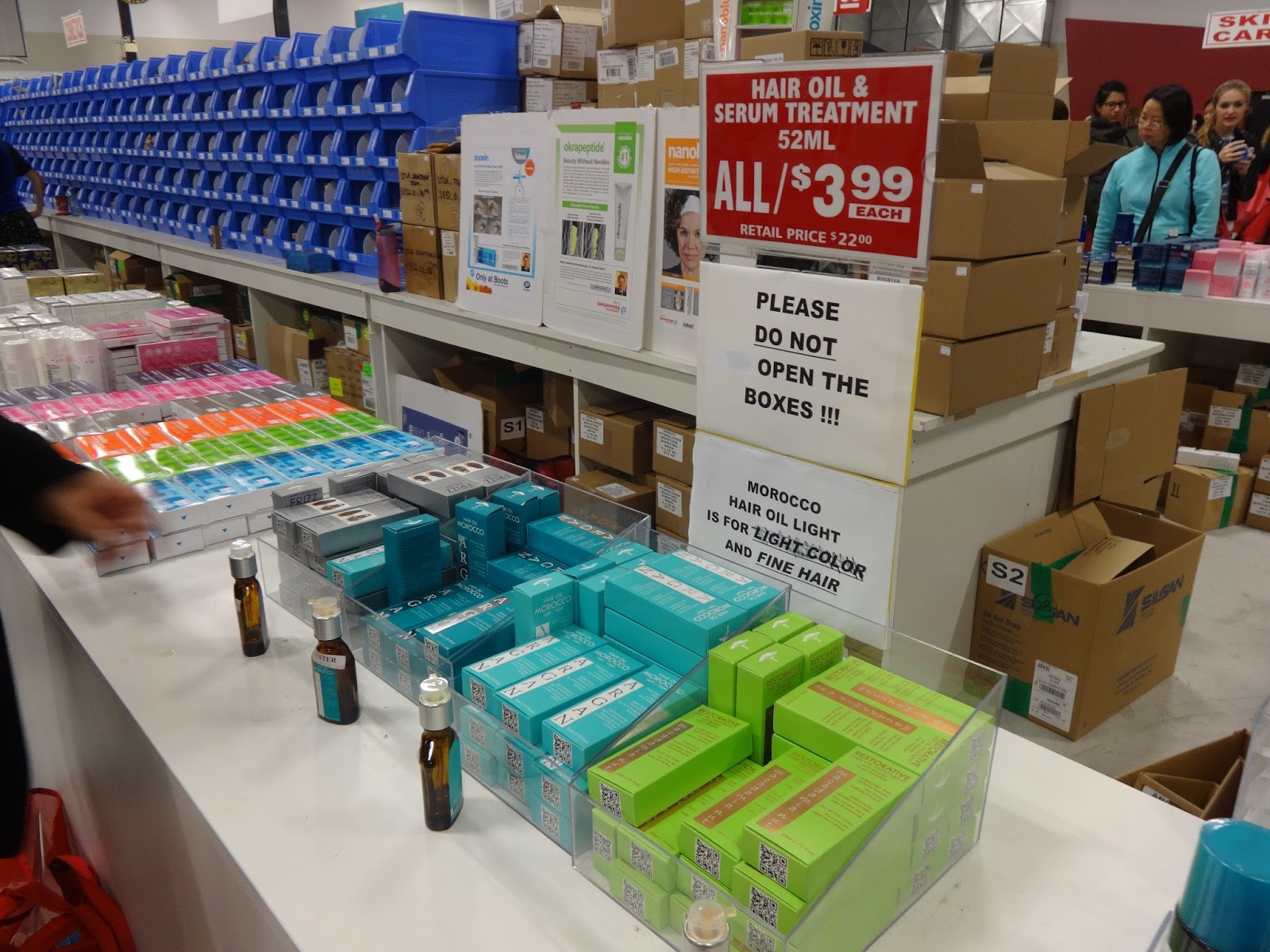 Lisa's Cosmetics Warehouse Sale: Fall 2015 + Haul - Spill the Beauty