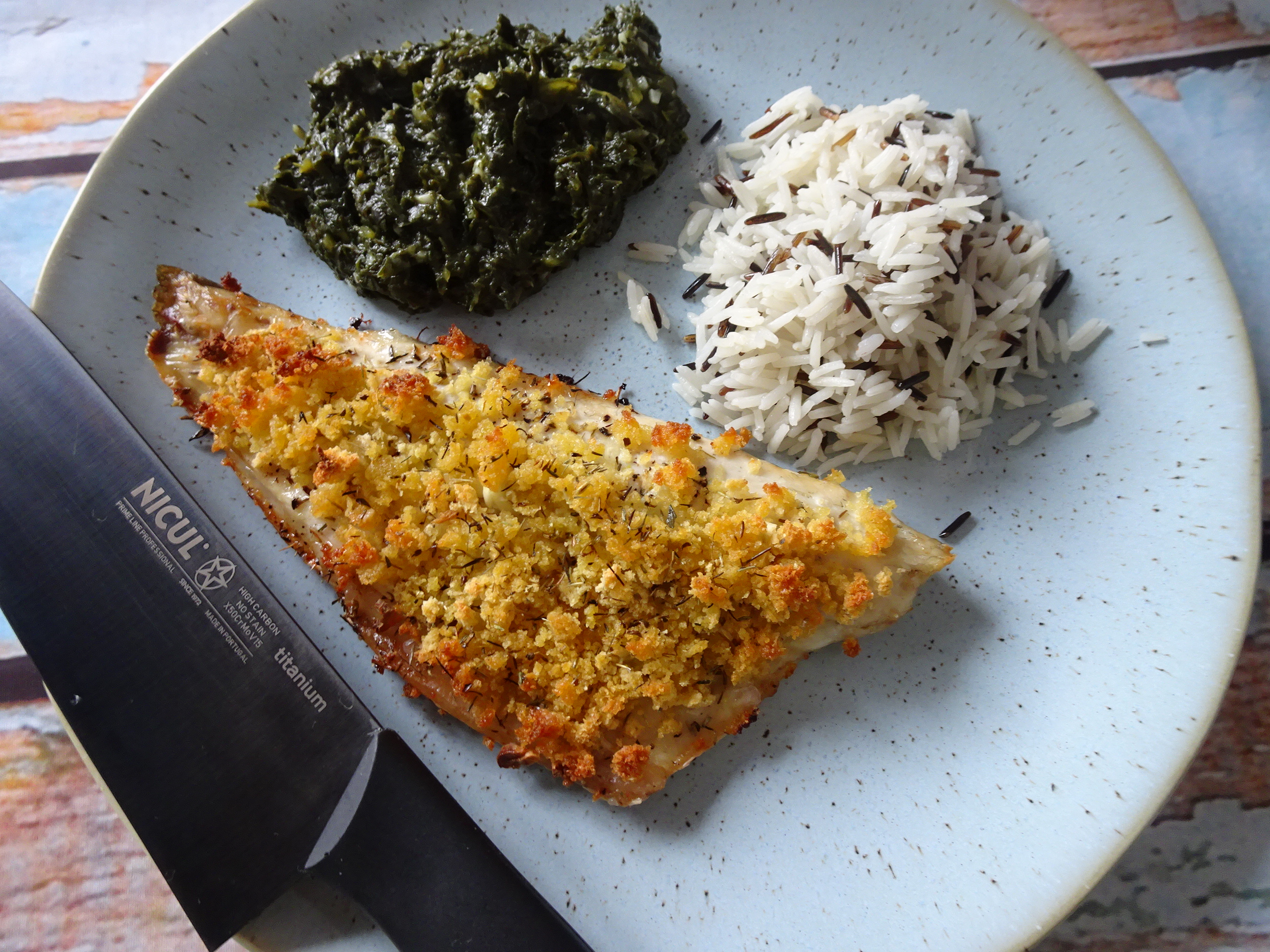 Prato Caseiro: Filetes de robalo crocantes com esparregado caseiro e ...