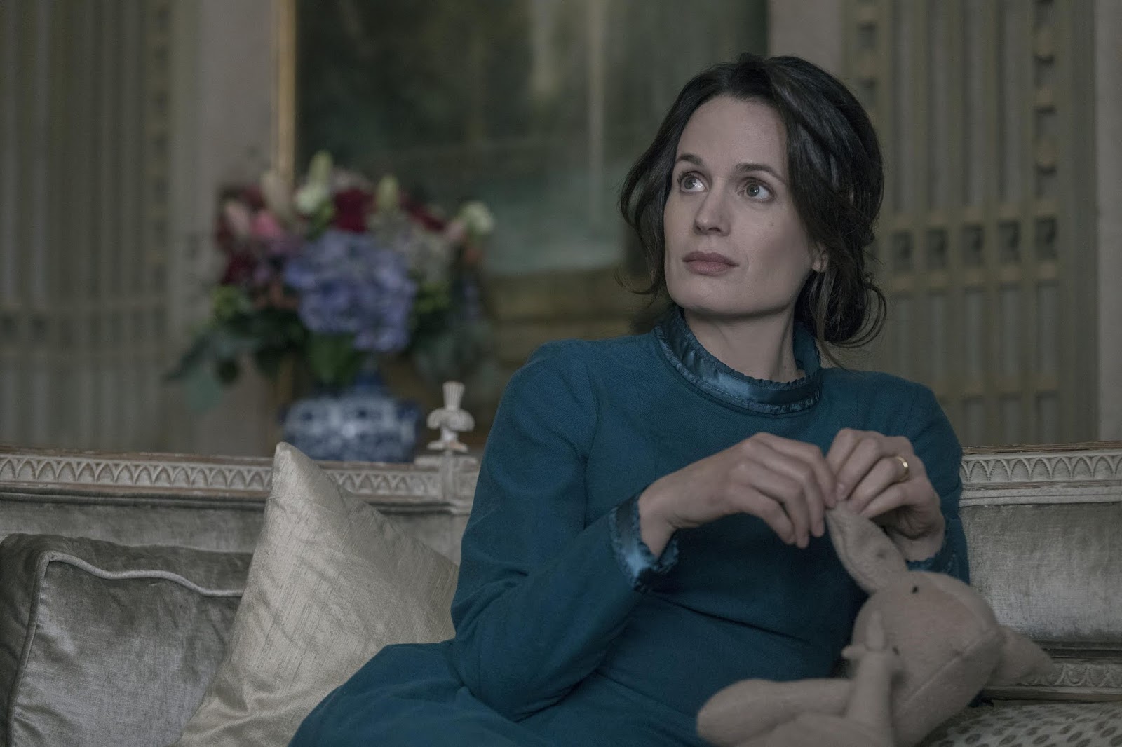 Primeiras fotos de Elizabeth Reaser e Christopher Meloni em The ...