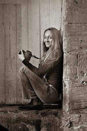 Fabiola Mann : 2 - MY INTEREST IN PHOTOGRAPHY