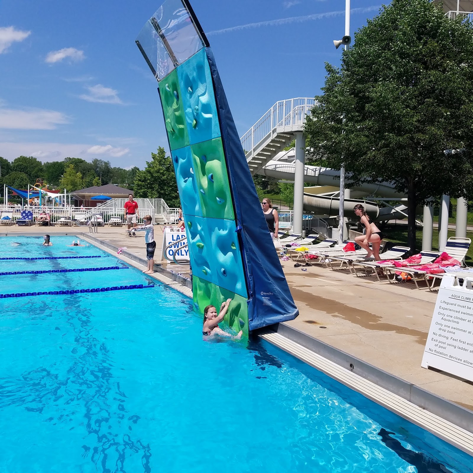 Play St. Louis: North Pointe Aquatic Center, Ballwin