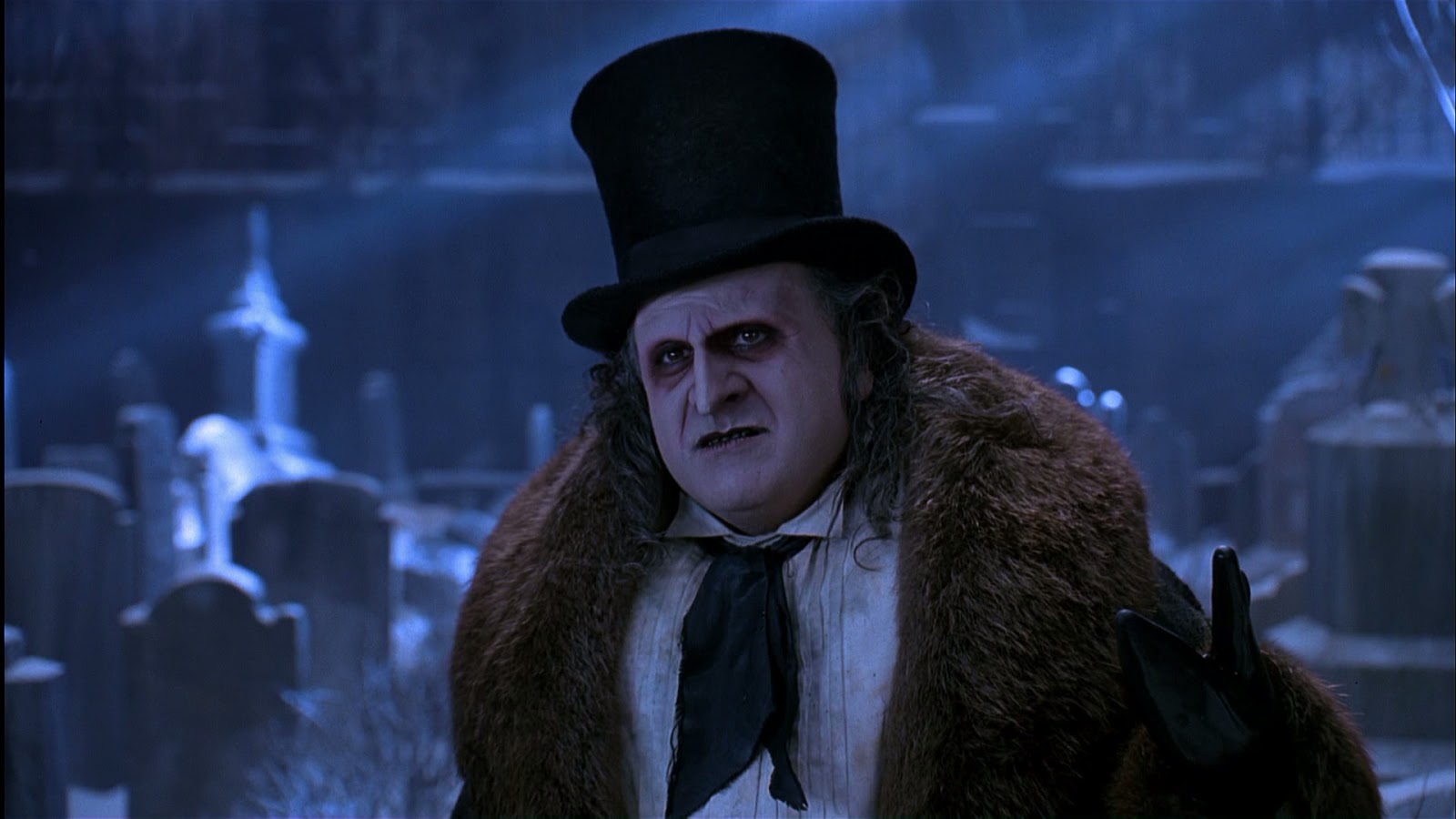 Movie Review: Batman Returns (1992) | The Ace Black Movie Blog