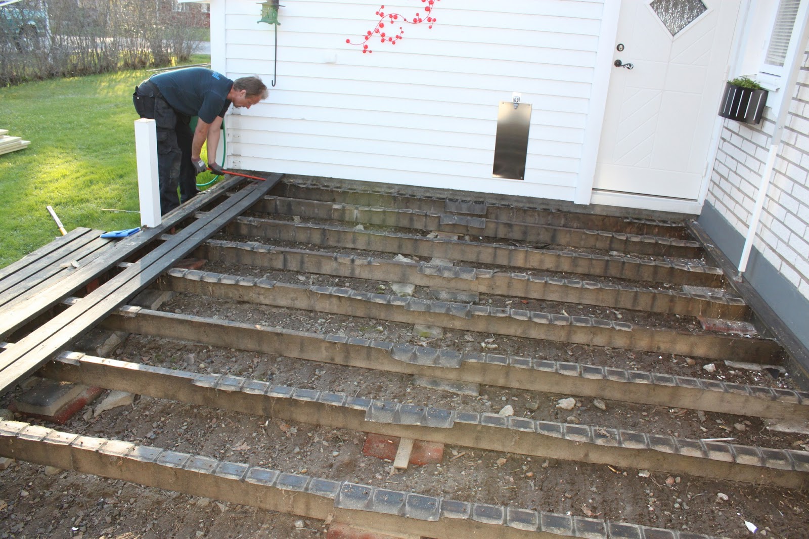 Vardags-Glitter: Nytt altangolv på gång.