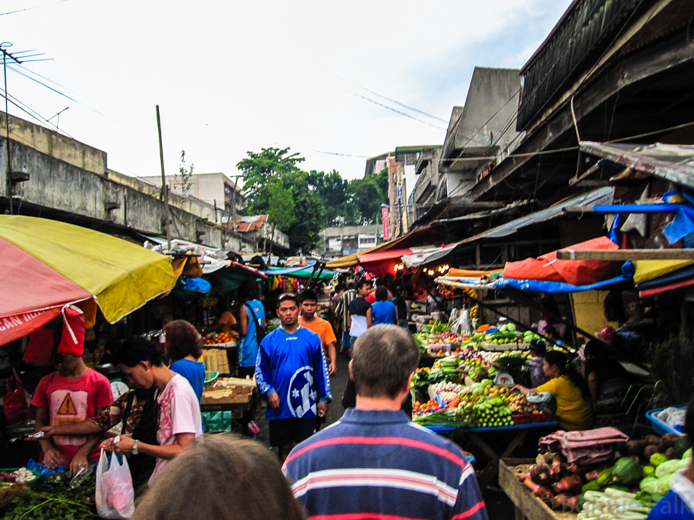 Uber Random: A Morning at the Bankerohan Public Market in Davao City