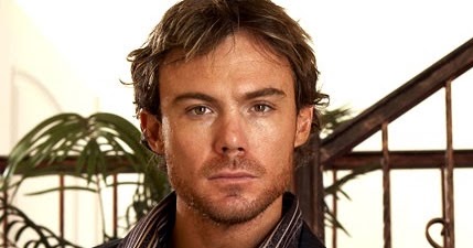 Bússola do Terror: JUSTIN MAGNUM