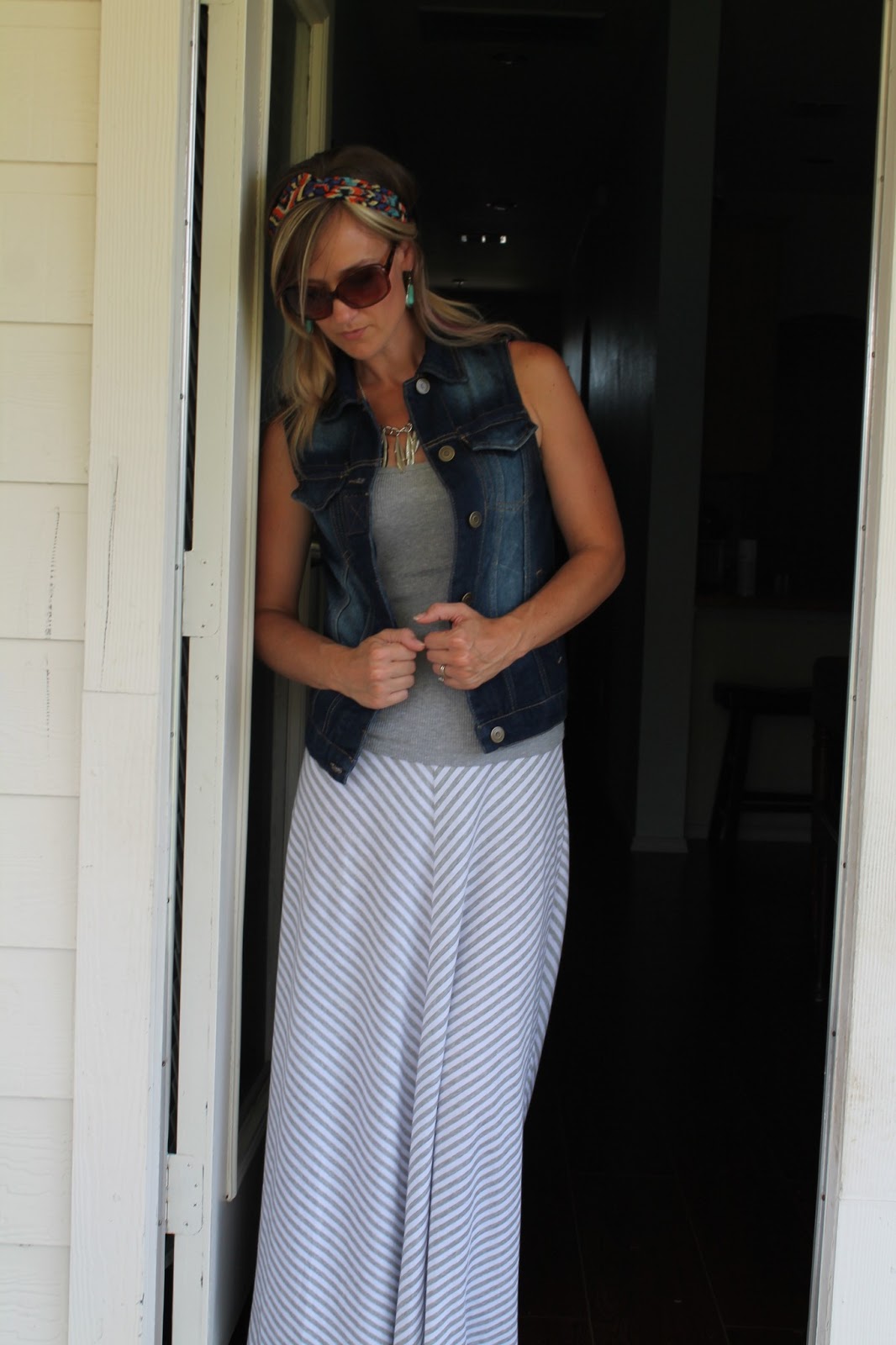 The Shoestring Contessa