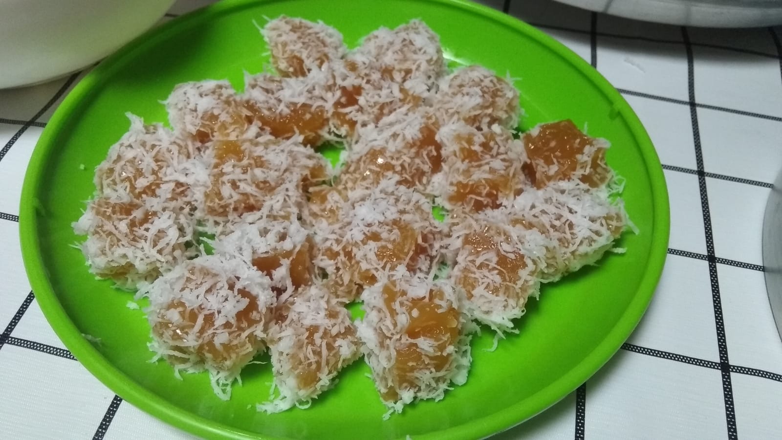 Ongol-ongol Cemilan Tradisional Sunda