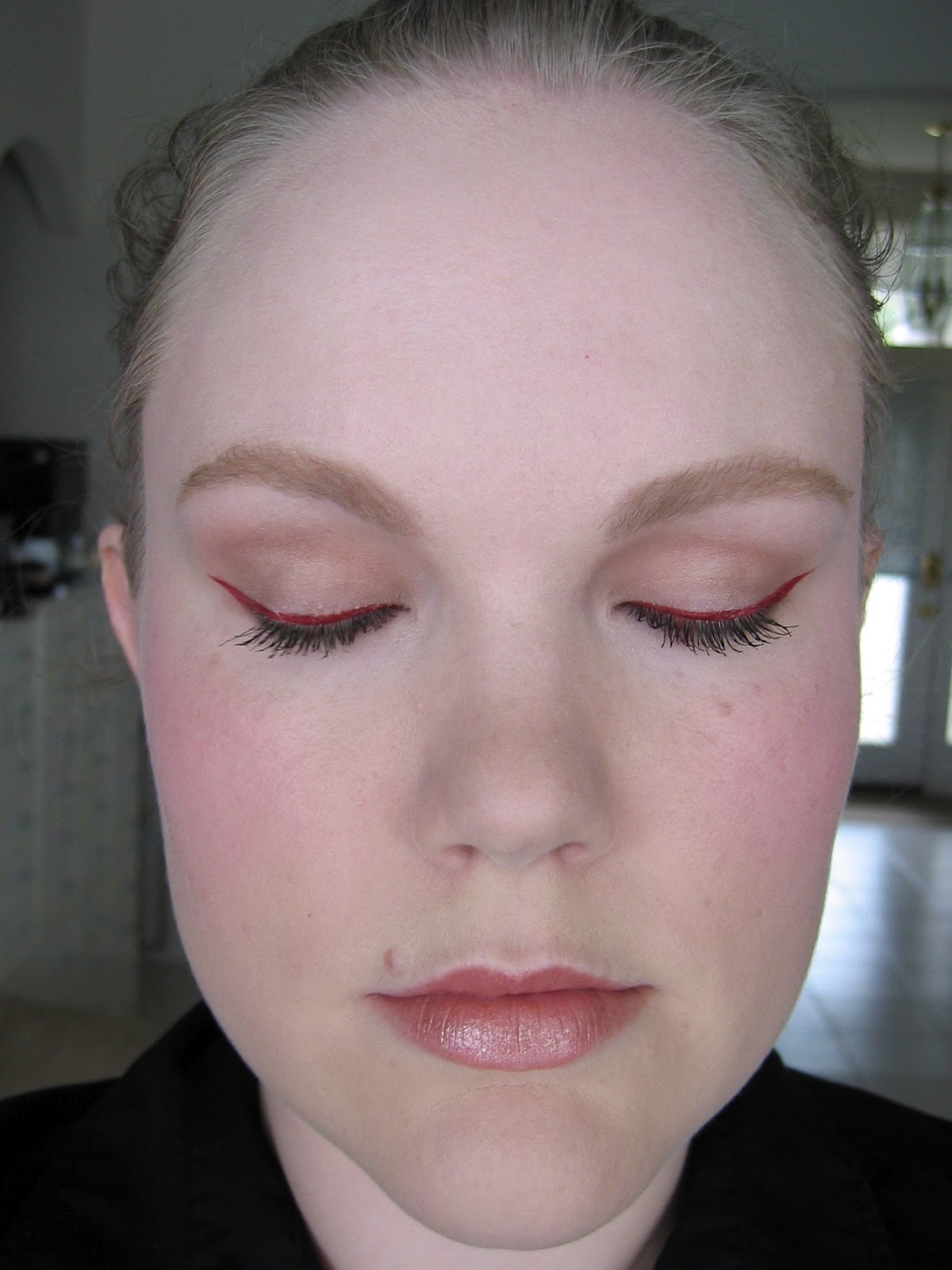 DizzyMakeup: Red Line