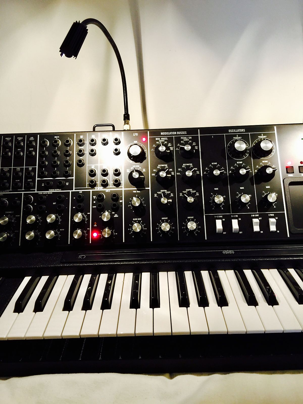 MATRIXSYNTH: Modded Moog Voyager XL 2010's Tolex