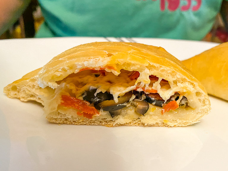 Tales of the Flowers: Pizza at Home - Calzones