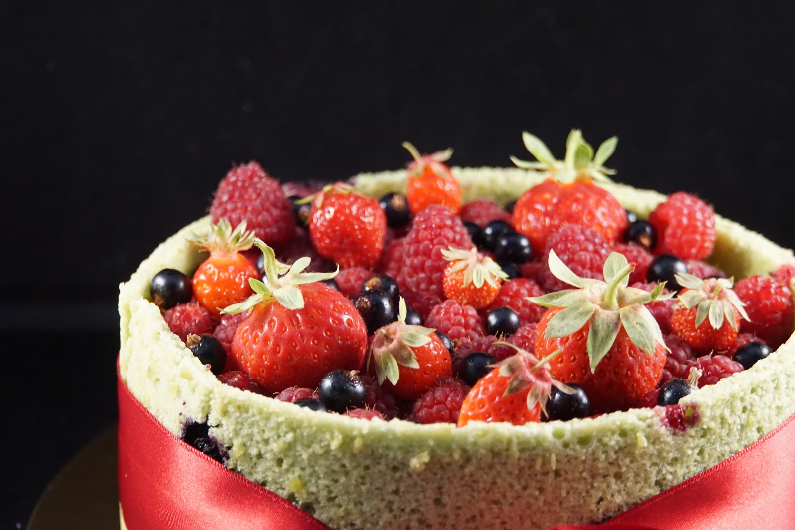 "Charlotte" pistache-fruits rouges