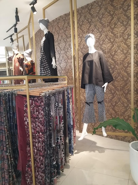 Belanja Seru di Alisha Fancy Shop Bandung, Butik Hijab Favorit Wanita