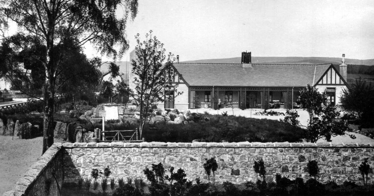 Tour Scotland: Old Photograph Memorial Hospital Torphins Scotland