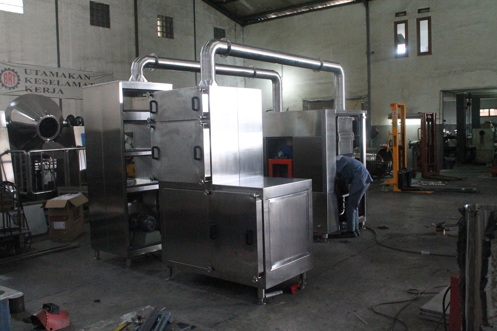 MESIN INDUSTRI FARMASI: MESIN COATING FILM SISTEM BIBO SKALA PRODUKSI