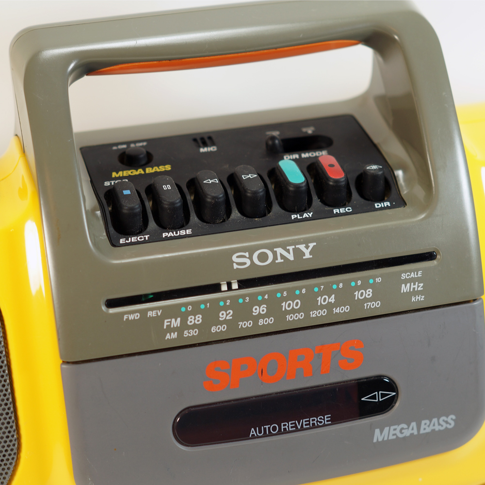 Sony CFS-905 Sports Cassette Player Recorder AM/FM Portable Stereo ...
