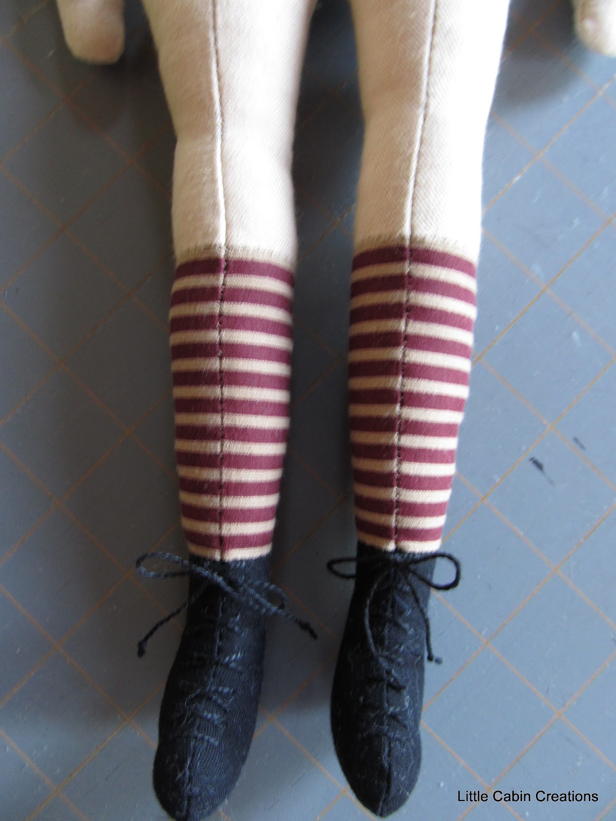 "MAKE DO DOLLS": Dolly's Legs