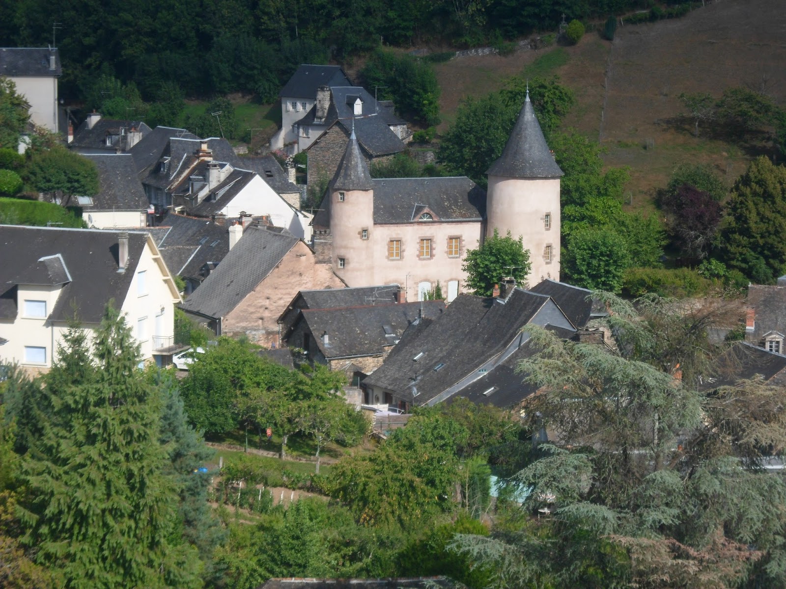 ALLASSAC PLUS BELLE VILLE DU MONDE: ALLASSAC : vues de la Tour César