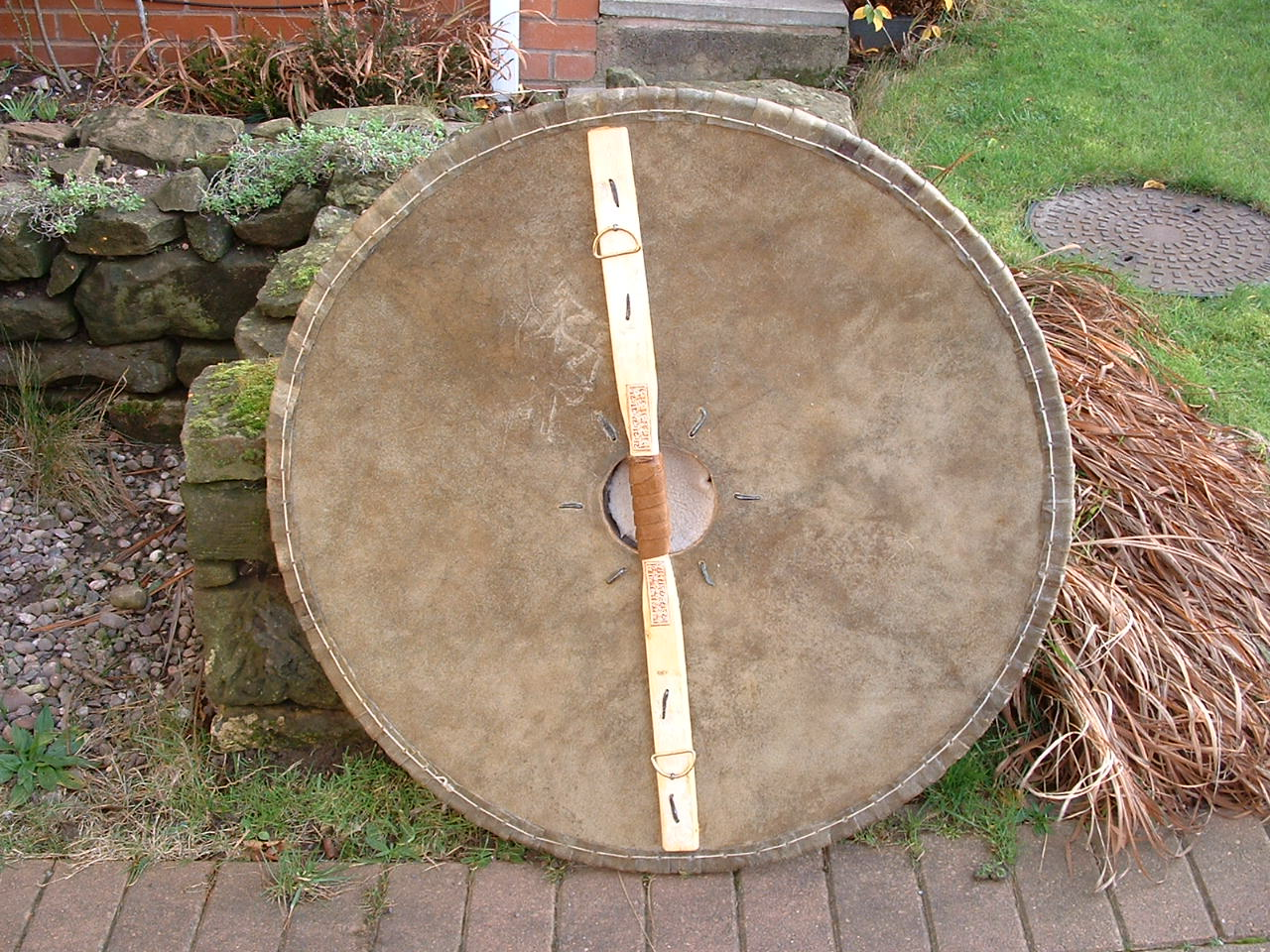 Thegns of Mercia: The Construction of a Viking Shield; Part 5