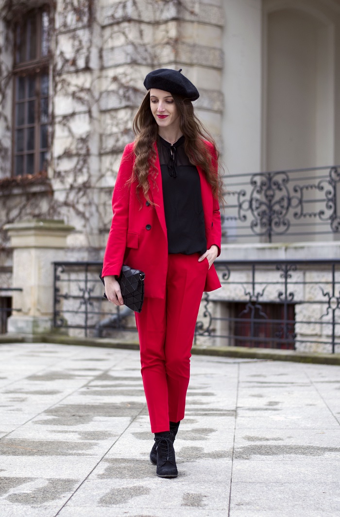 Red suit - Try to save it!