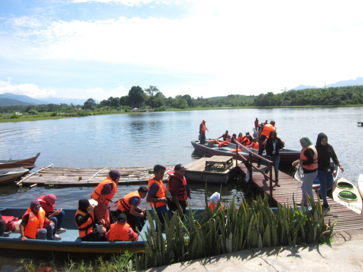 Travelholic: Tasik Raban of Lenggong Valley