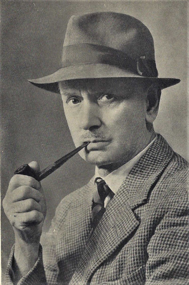 The Passing Tramp: No Relation to Ryan Gosling: Christopher Bush ...