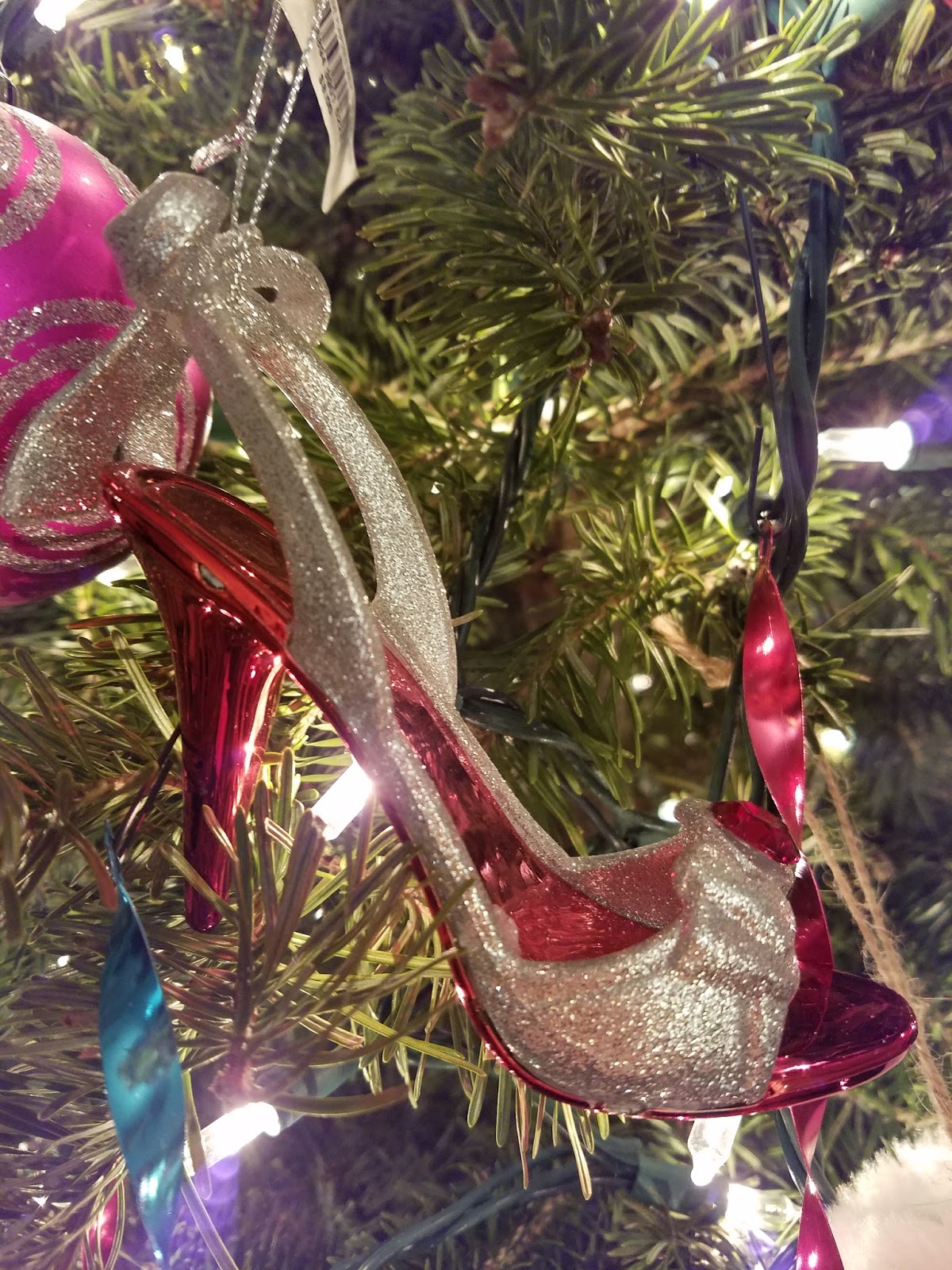 Through The Sole A Shoe Blog The Shoe Ornaments On My Christmas Tree