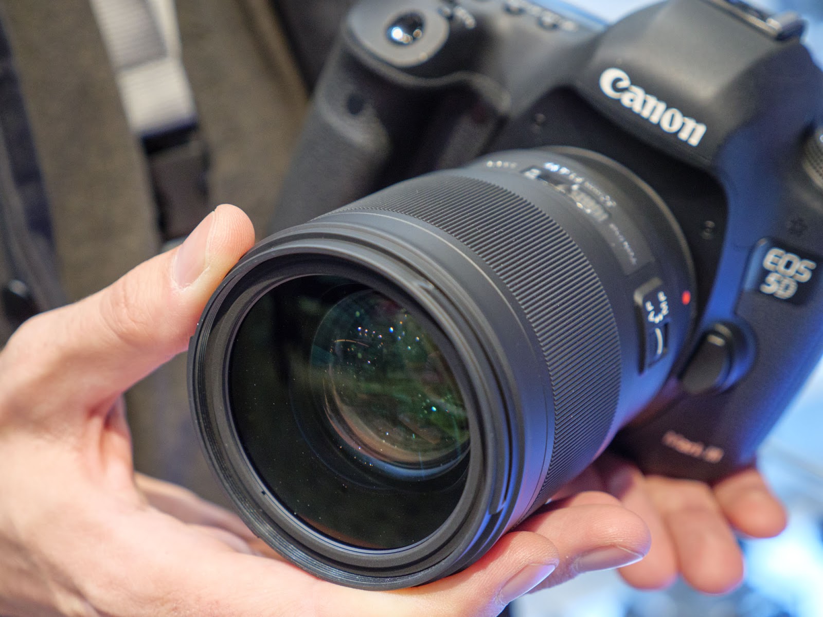 Первый взгляд на объектив Tokina Opera 50mm f/1.4 FF