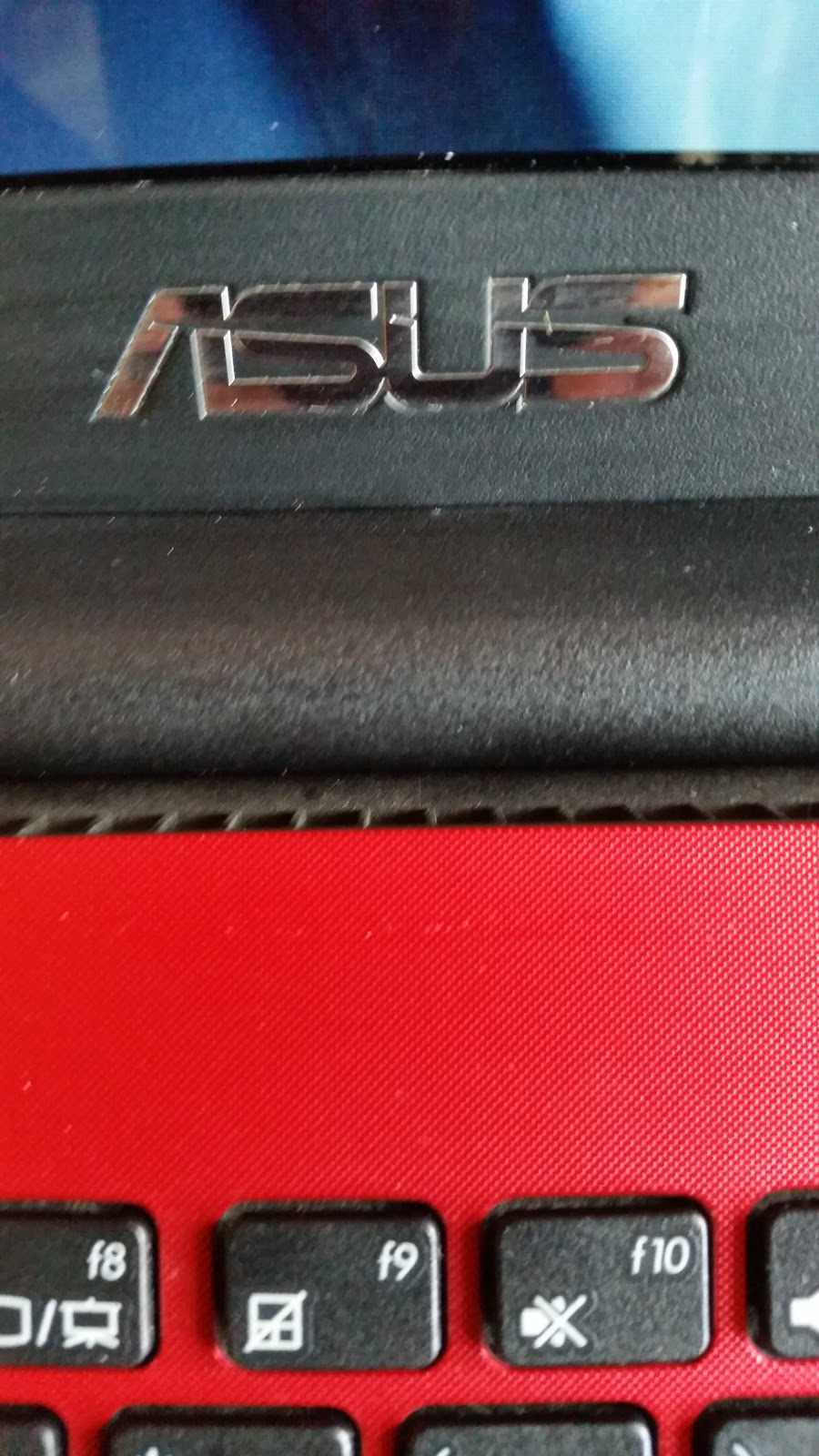 Warisan Petani: MB 47 : Laptop jenama SNSV