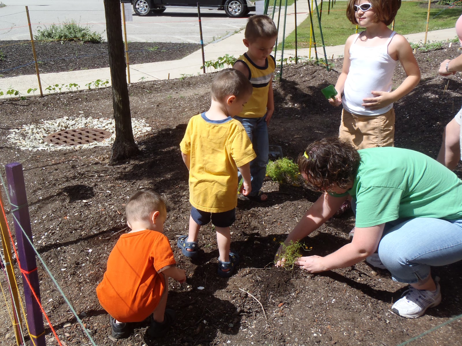 Cultivating Kids: Cultivating Kids in the Garden!