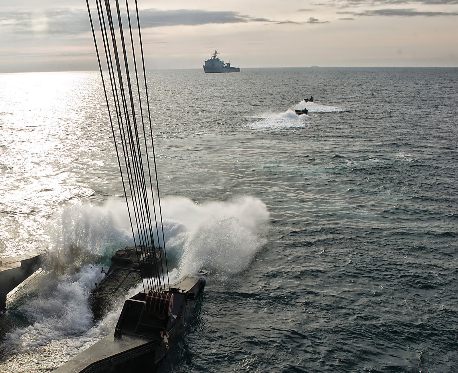 SNAFU!: Marines conduct assault amphibious vehicle operations