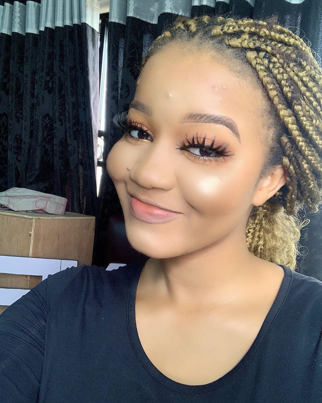 22 year old Mandy Mhee is one of the hottest young Instagram slay ...