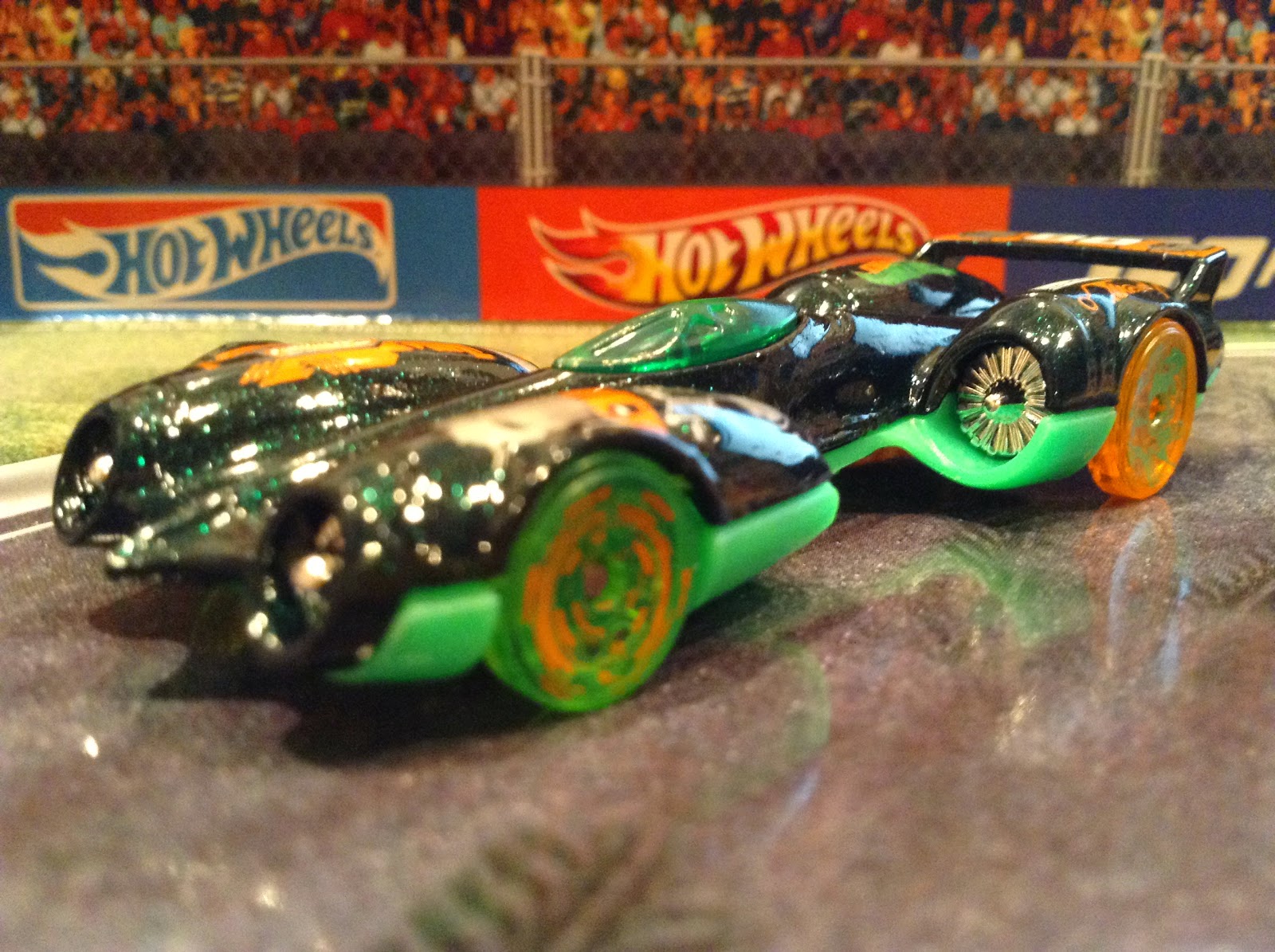 JULIAN'S HOT WHEELS BLOG: 4ward Speed (2014 High Speed Racing Wheels)
