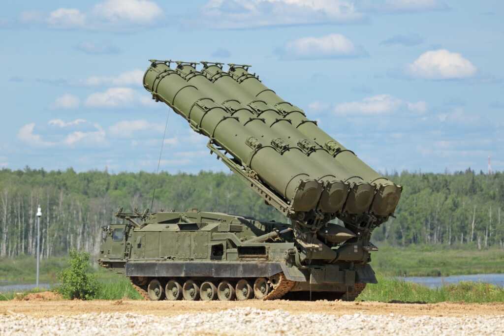 S-300 Air Defense System - Defense Page