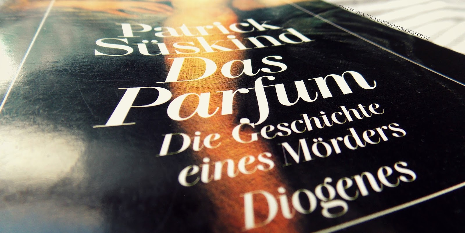 Kaugummiqueens Bücherstube: Rezension ~ Das Parfum - Die Geschichte ... Kaugummiqueens Bücherstube: Rezension ~ Das Parfum - Die Geschichte ...