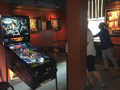 Canadian News : Upscale Pool Hall "Roxy Bar" Opens in Downtown Toronto