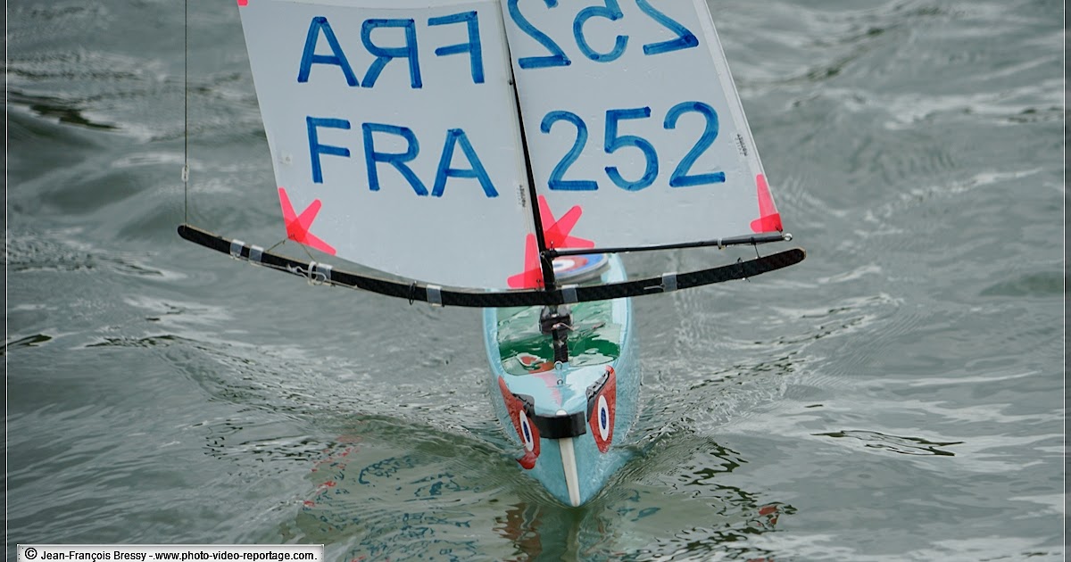 Mini-Flotte 76710: Qui a inventé le Balestron