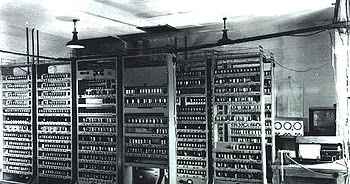 REVOLUSI KOMPUTER DARI MASA KE MASA